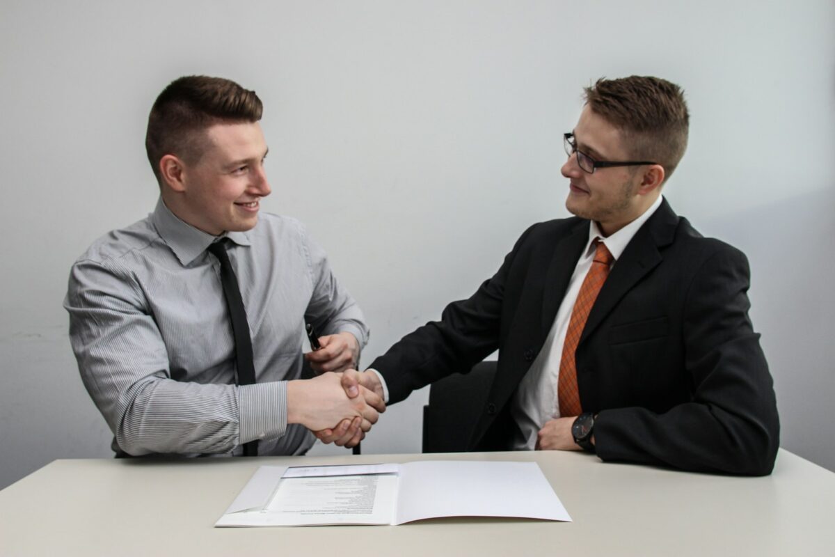 How does buying a business work? A Comprehensive Guide